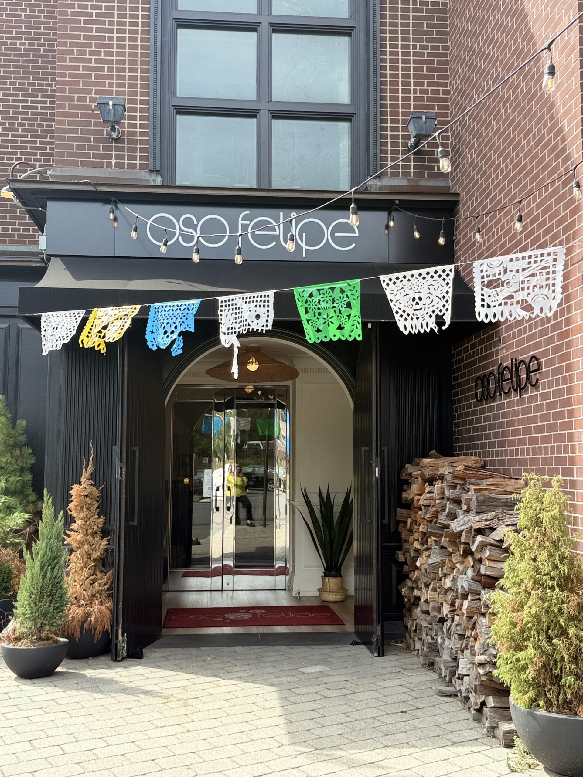 Farnoosh and Mike Eat Food: Oso Felipe, a New-ish Mexican Dining Spot ...